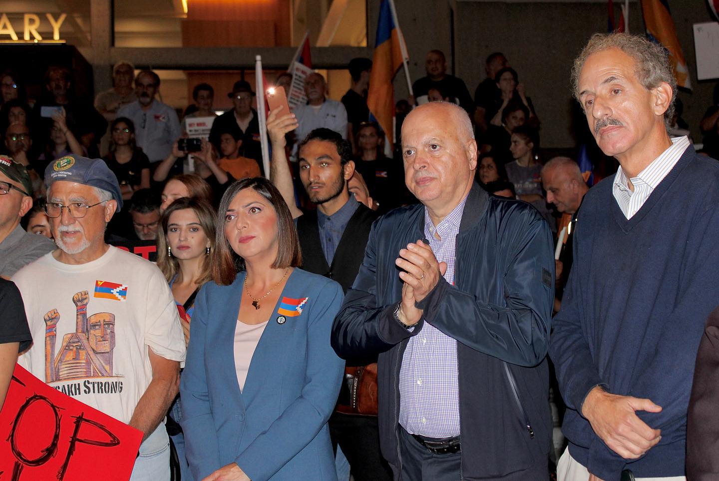Armenian Americans and Supporters Unite on Artsakh Street in Glendale ...